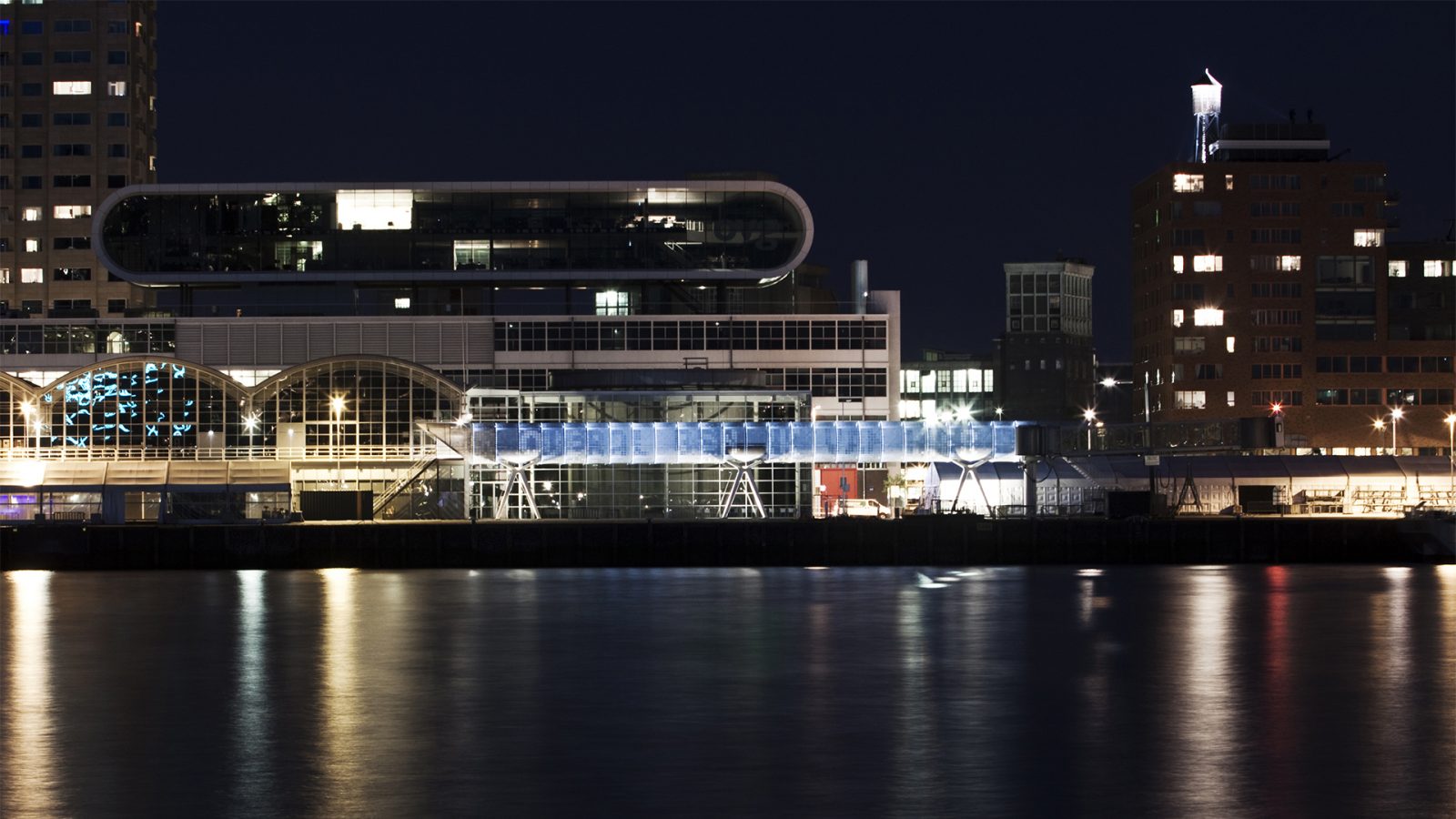 Temporary pedestrian bridge - TomDavid Architecten