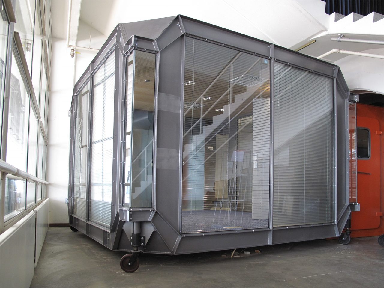 Mobile Offices - TOMDAVID Architecten